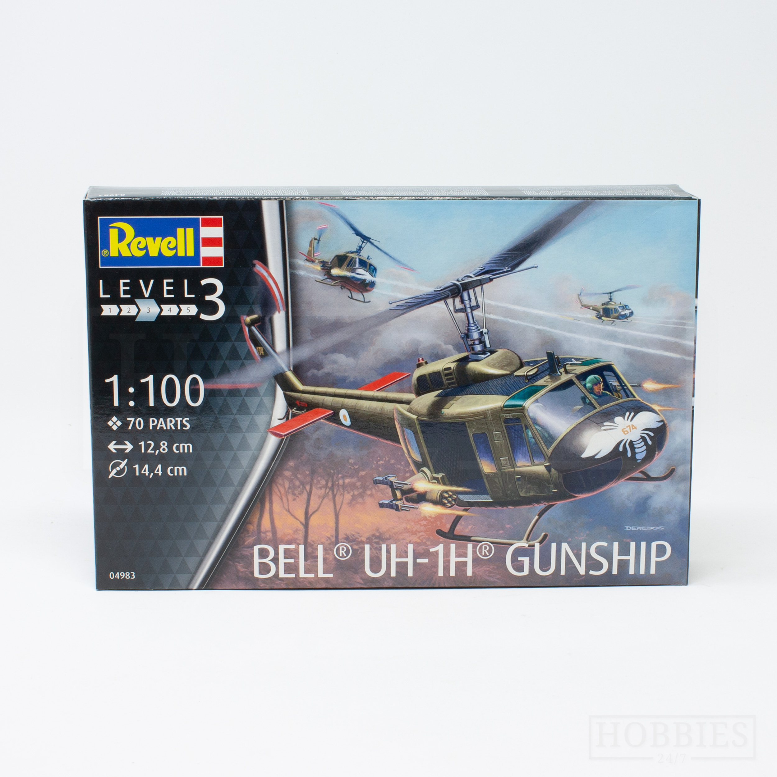 UH-1D Gunship Revell UH-1D Huey Gunship Model Kit - 1:32 Scale Military ...